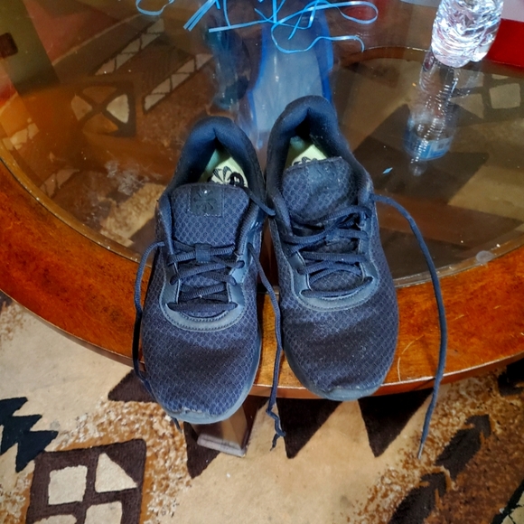 Nike | Shoes | Used Nike Black See Photos For Condition | Poshmark